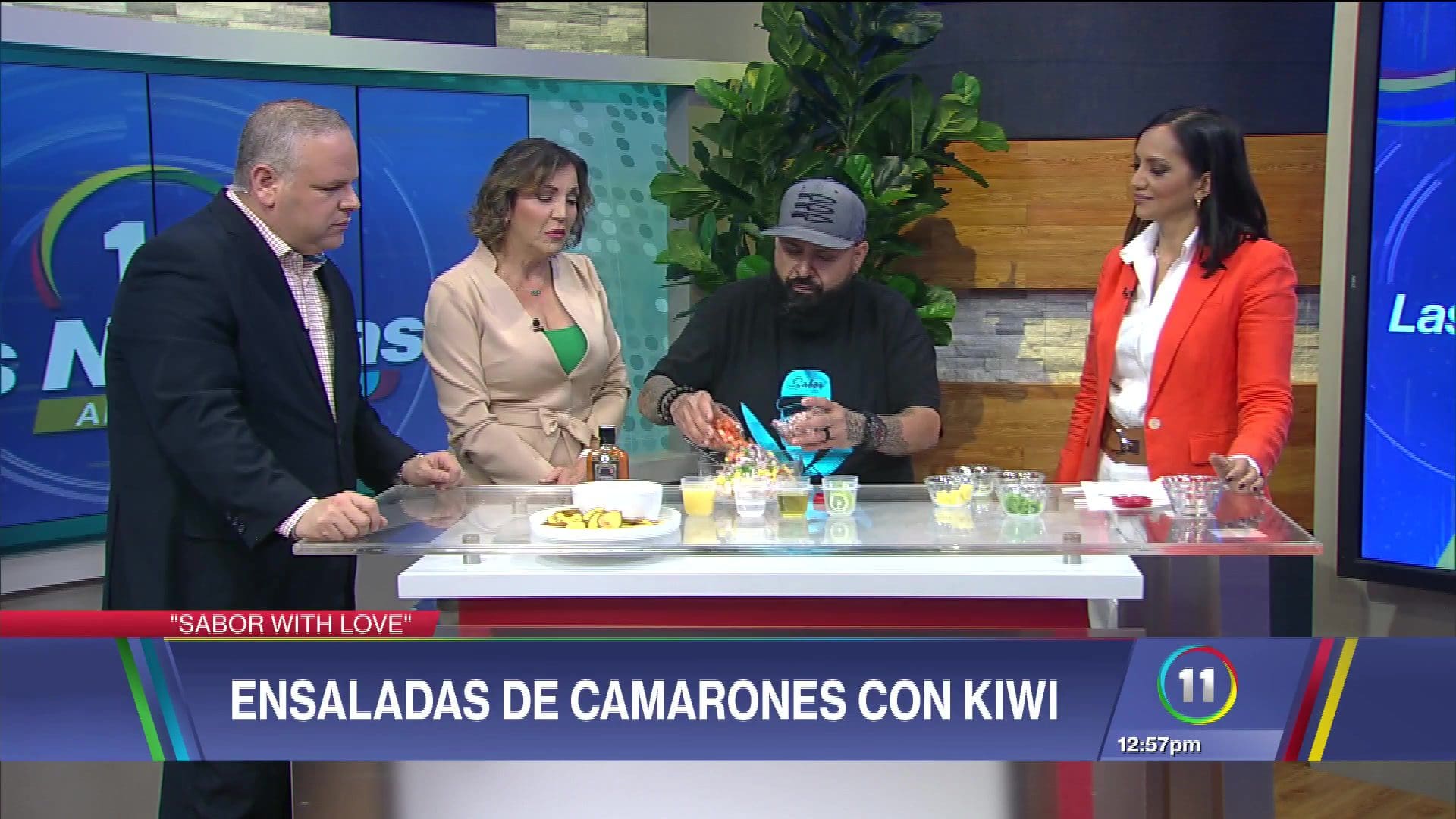 Chef Gregorio Díaz prepara "with love" una ensalada de camarones con ...