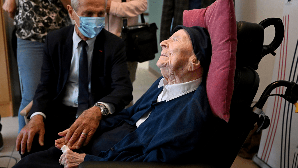 Una monja francesa se convierte en la persona más longeva del mundo - TeleOnce TV | Vívelo