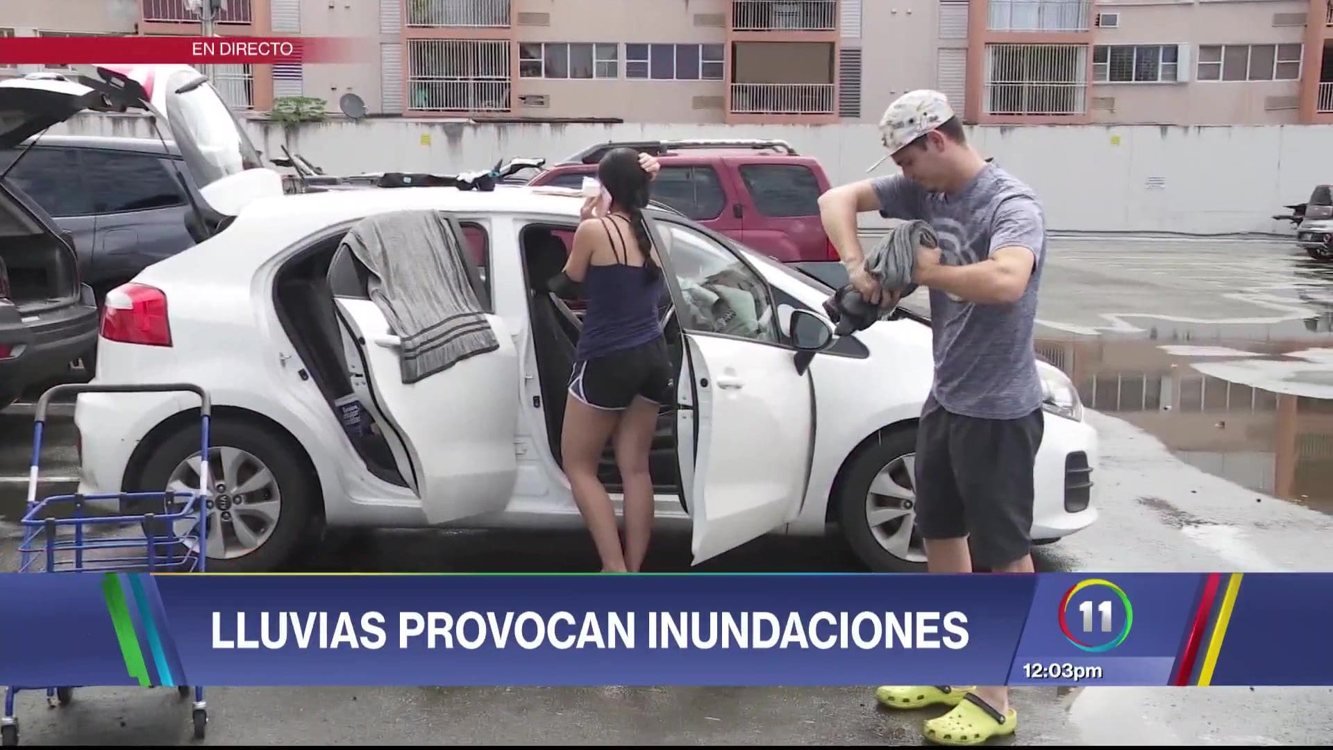 Estacionamiento se convierte en un "junker" en Bayamón por inundaciones ...