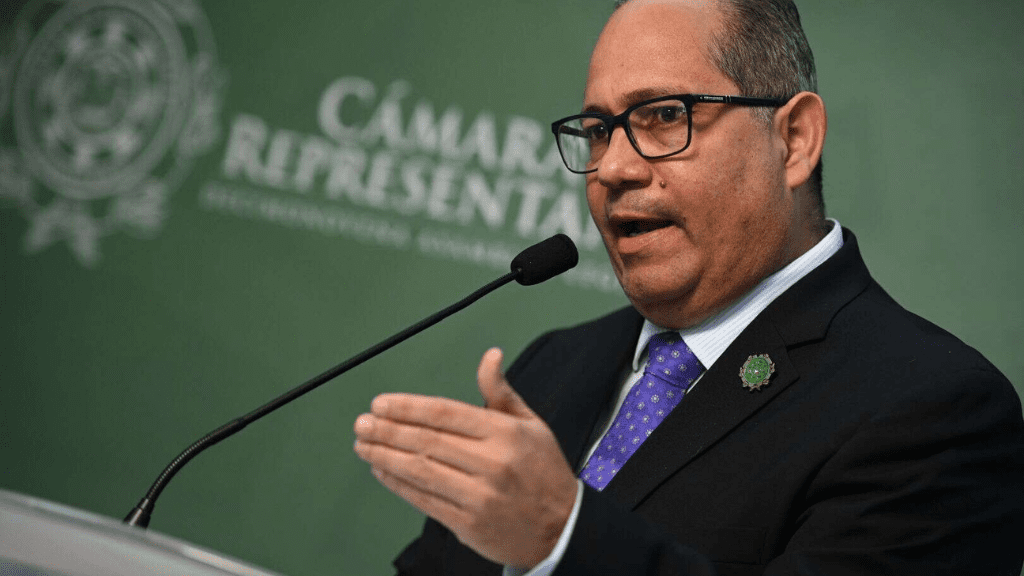 Opuesto el representante Rivera Madera a aumento presupuestario ...