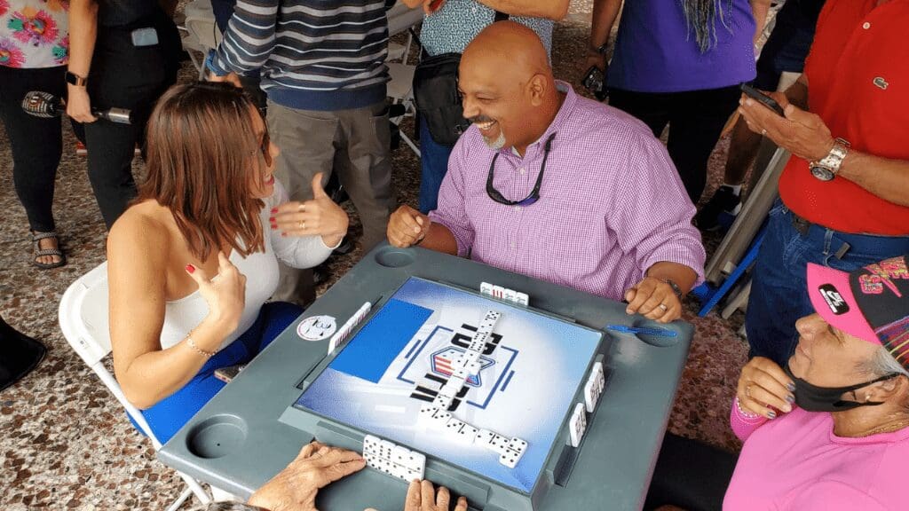 Vívelo Domino Series llega hasta la Placita de Santurce - TeleOnce TV | Vívelo