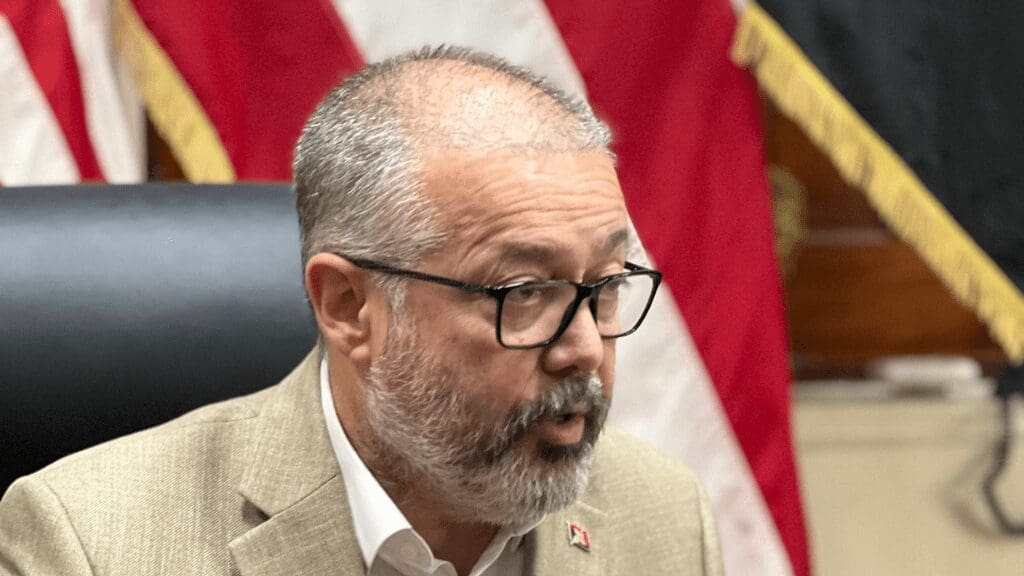 Alcalde de Ponce dona $151 mil a su comité de campaña - TeleOnce TV ...
