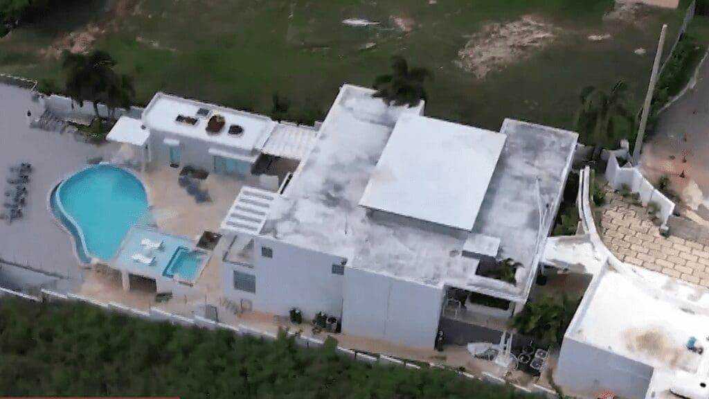 Sigue en controvesia la lujosa casa de Anaudi Hernández - TeleOnce TV ...