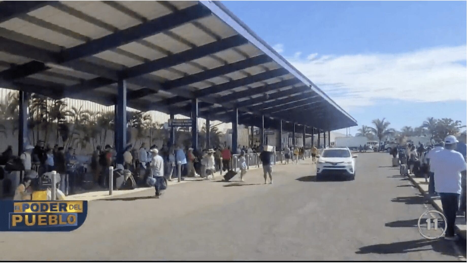 Sin transportación turistas al llegar al Muelle Panamericano de San ...