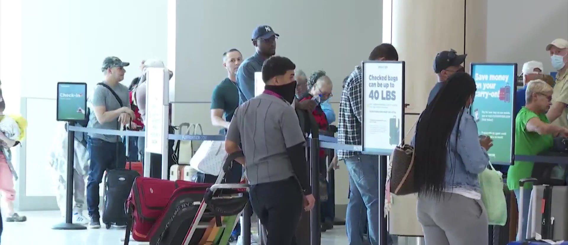 Aerostar cumple 10 años en el Aeropuerto Luis Muñoz Marín - TeleOnce TV ...