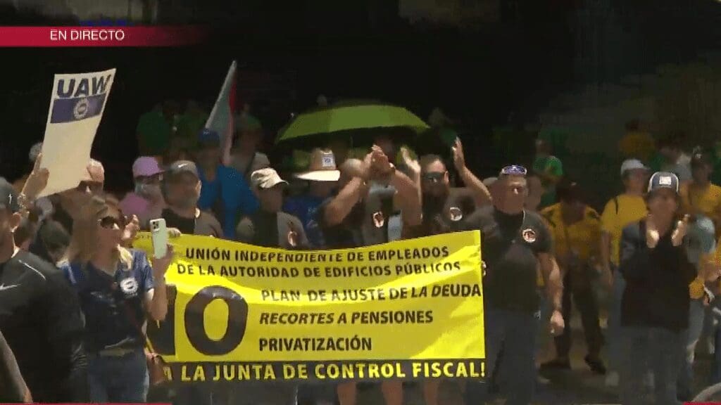 Paralizan el tránsito en ambas direcciones en el Túnel Minillas ...