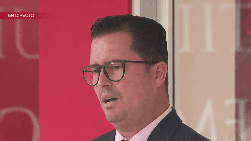 "El consejo siempre va a ser que (Orlando Aponte) abandone el cargo ...