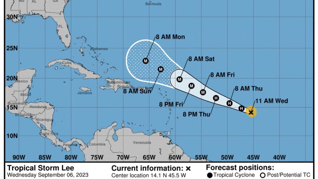 Tormenta tropical Lee continúa fortaleciéndose y sin cambios en su ...