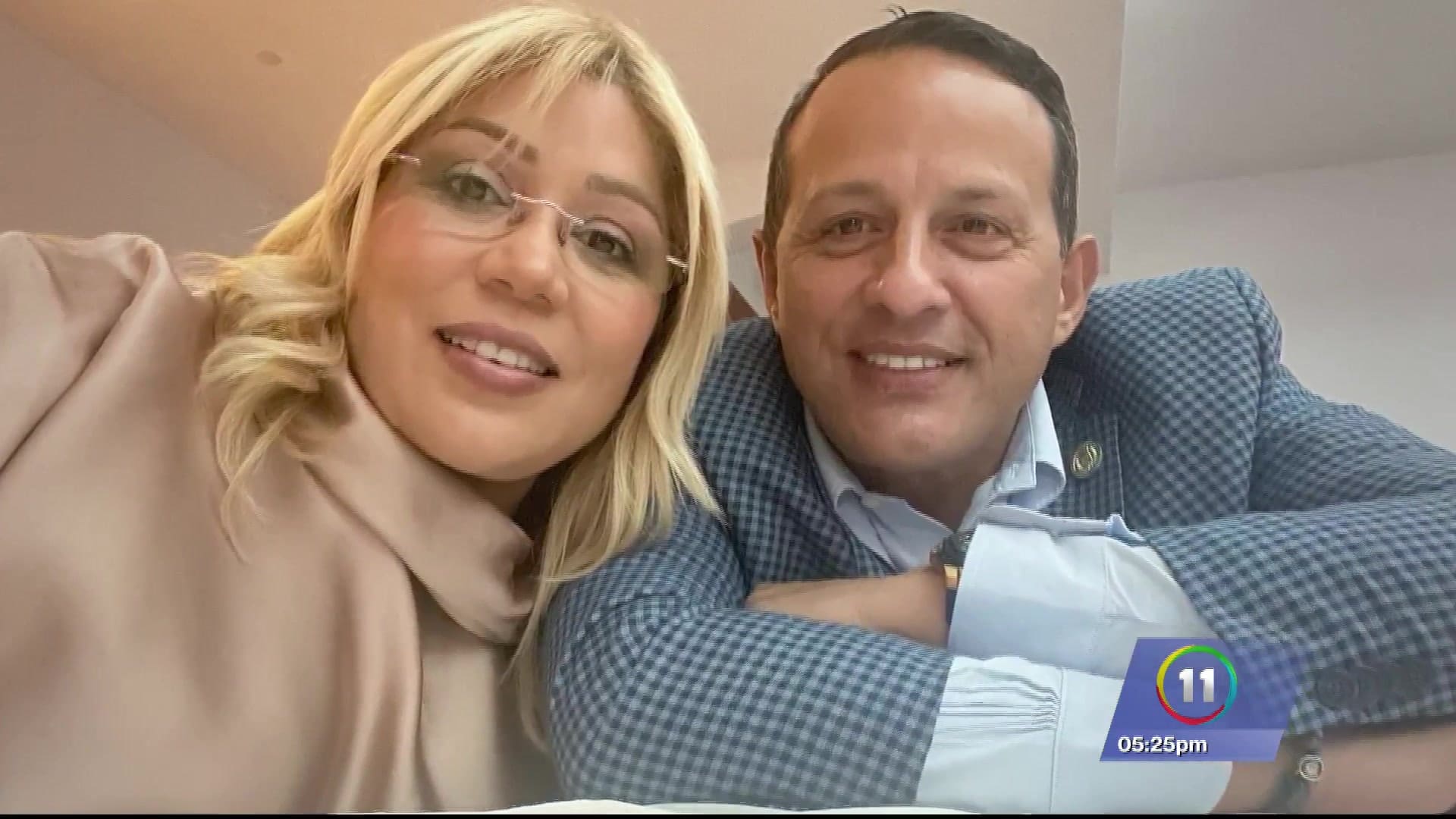 En la mira cuestionables transacciones de Julio Roldán y su esposa ...