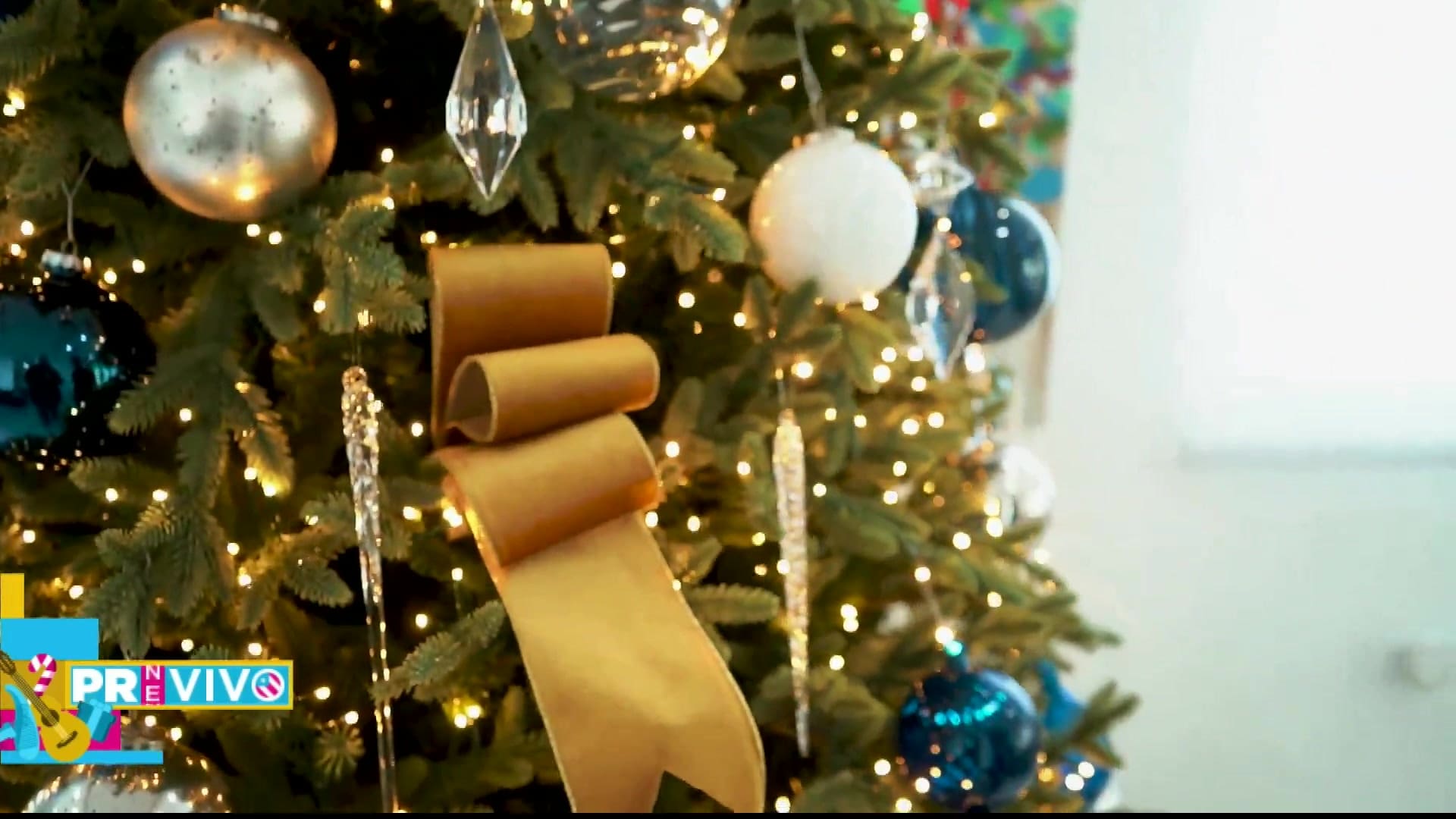 Aprende a decorar con cintas tu árbol de Navidad - TeleOnce TV | Vívelo
