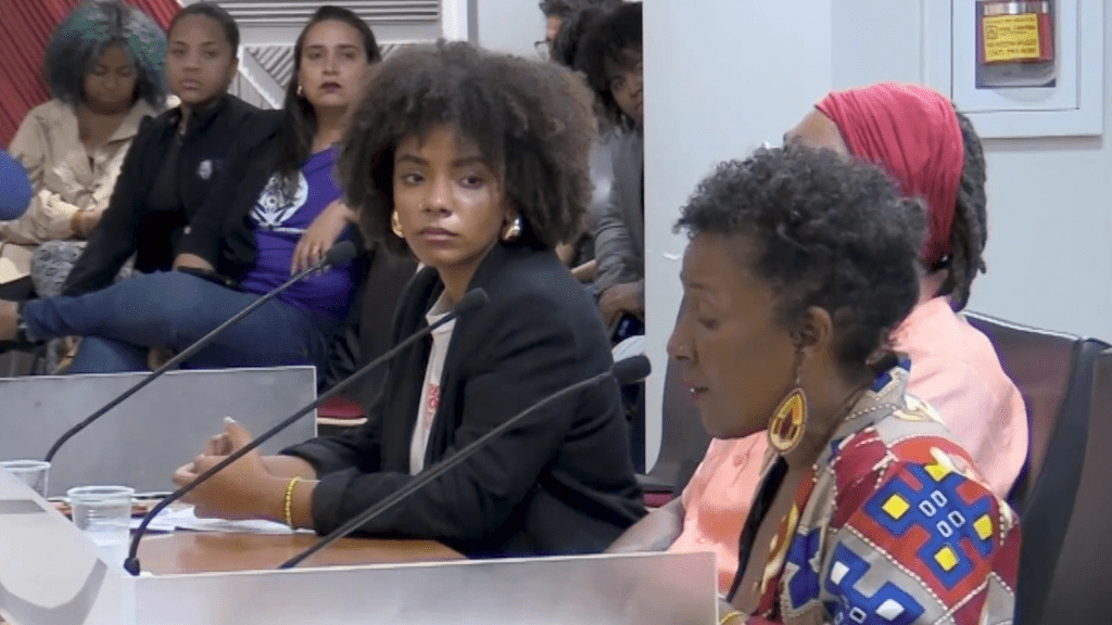 Ciudadanos relatan sus experiencias ante el discrimen racial - TeleOnce ...