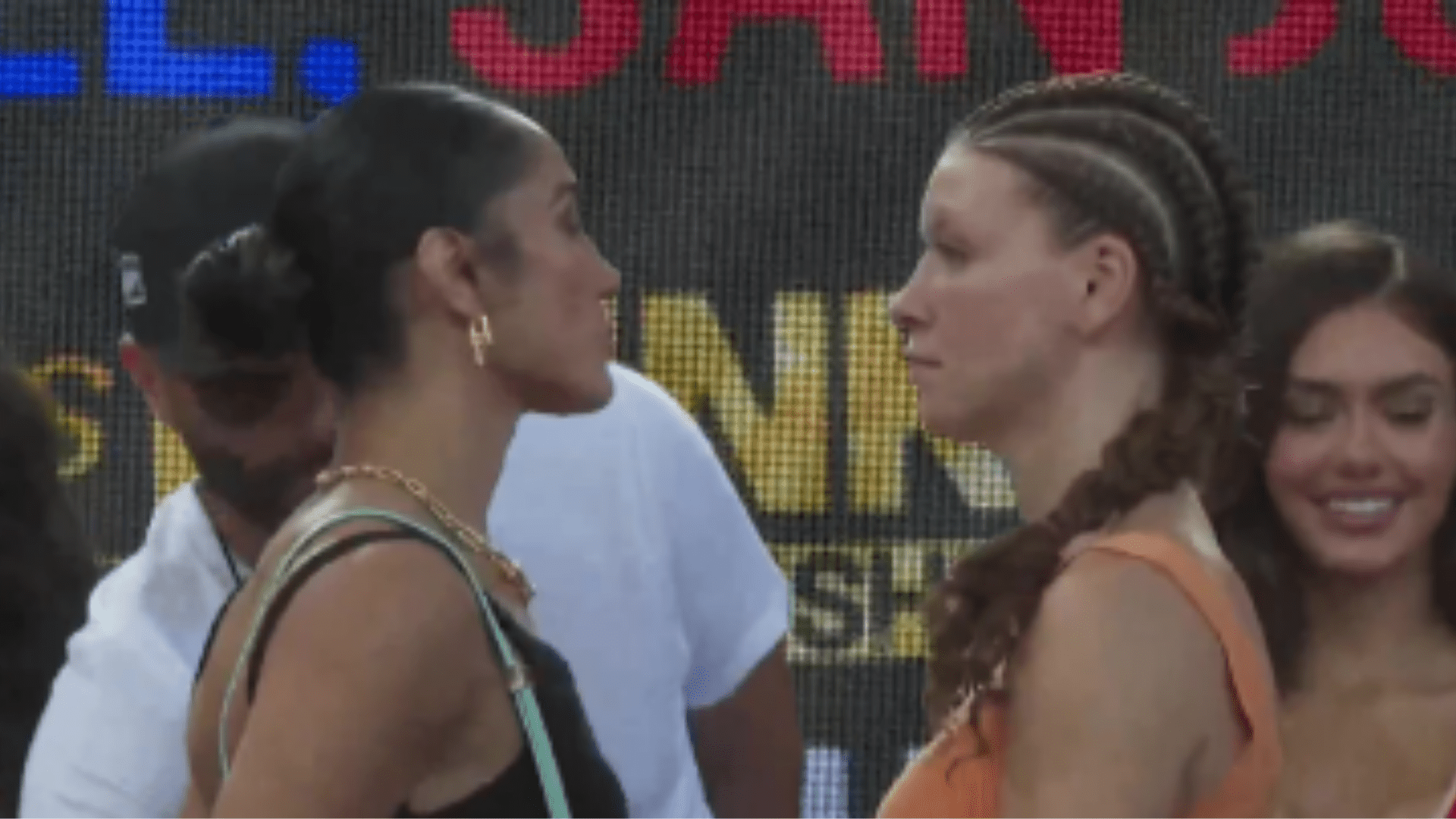 ¡Cara a cara Amanda Serrano y Nina Meinke! - TeleOnce TV | Vívelo