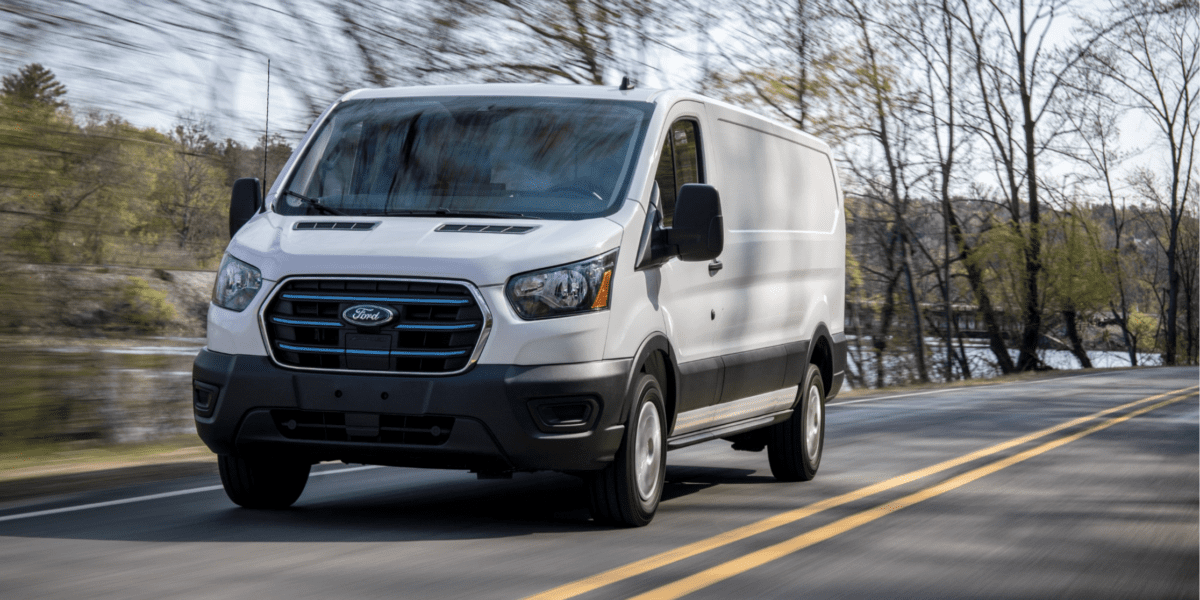 Ford Pro celebra una década exitosa de la van Transit con ...