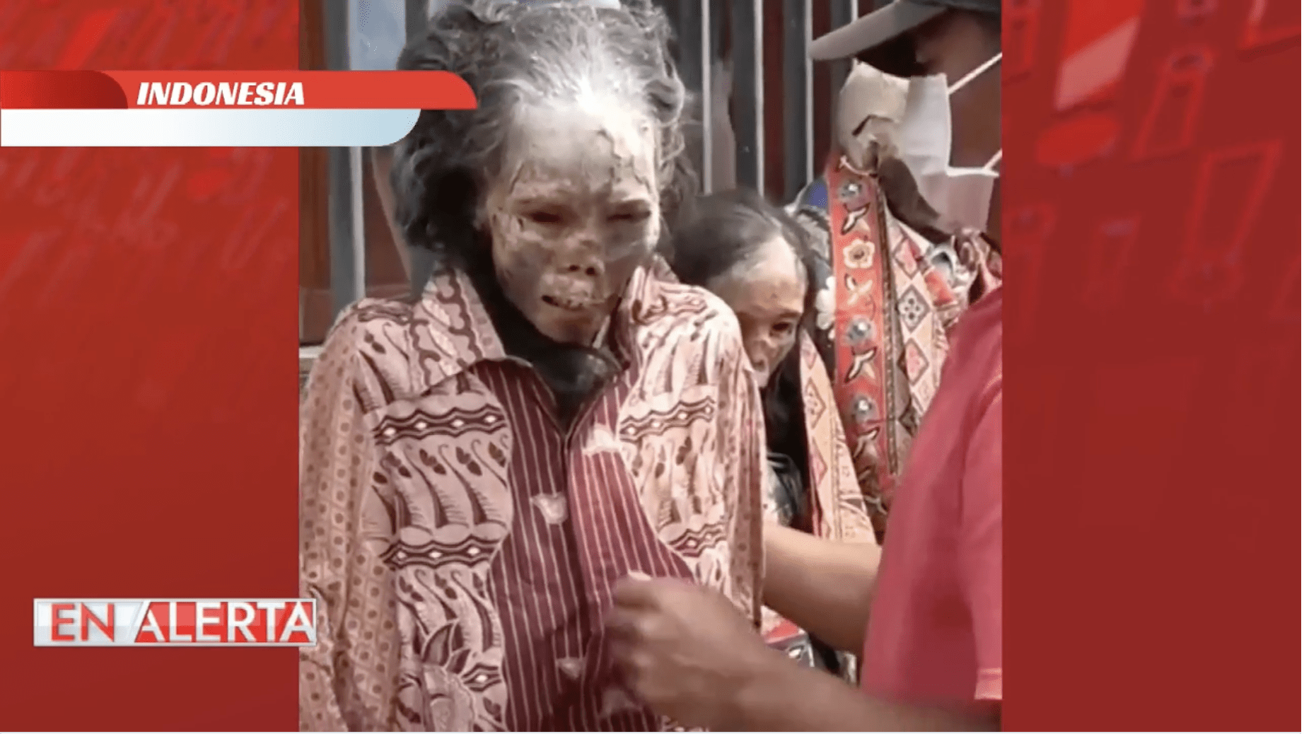 Ritual peculiar en Indonesia: Sacan a sus muertos de sus tumbas para ...