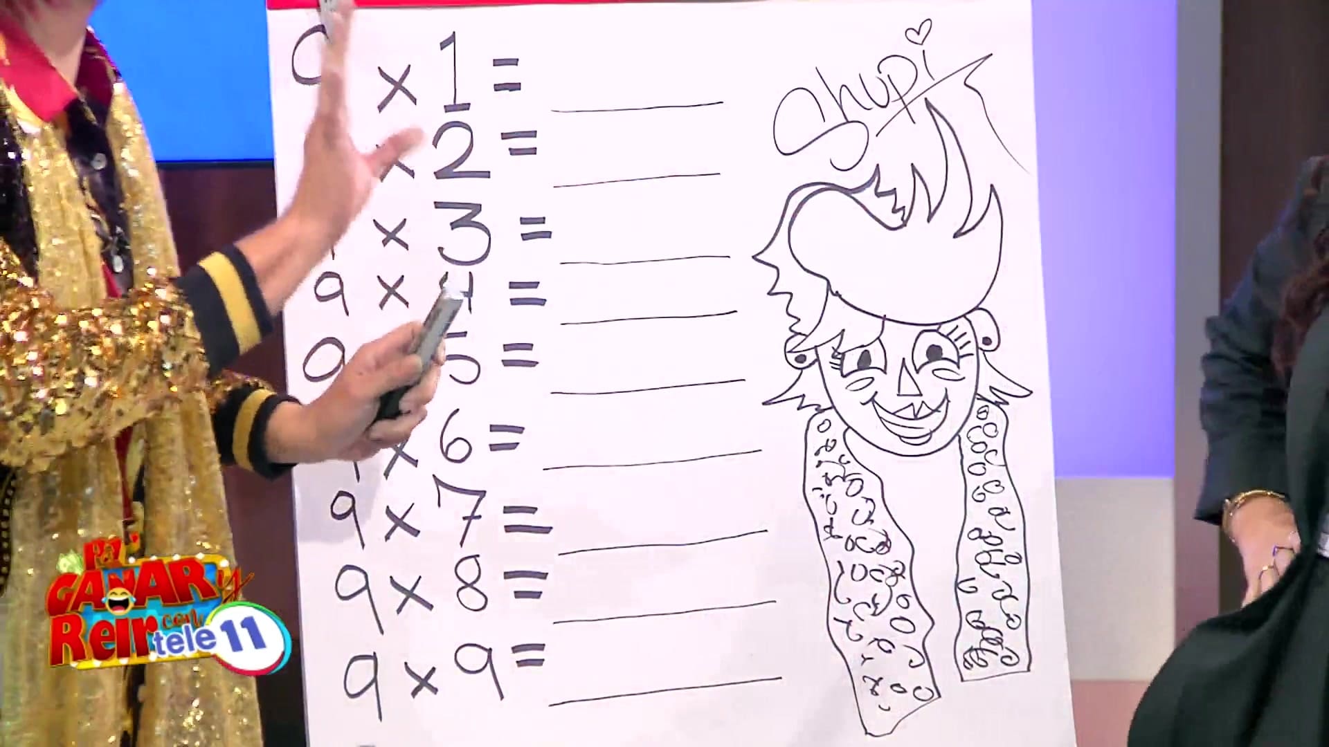 Shupi está aplicado en su clase de matemáticas - TeleOnce TV | Vívelo