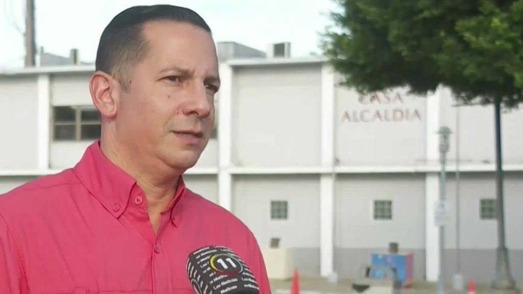 Alcalde de Toa Alta pide apoyo a la policía estatal - TeleOnce TV | Vívelo