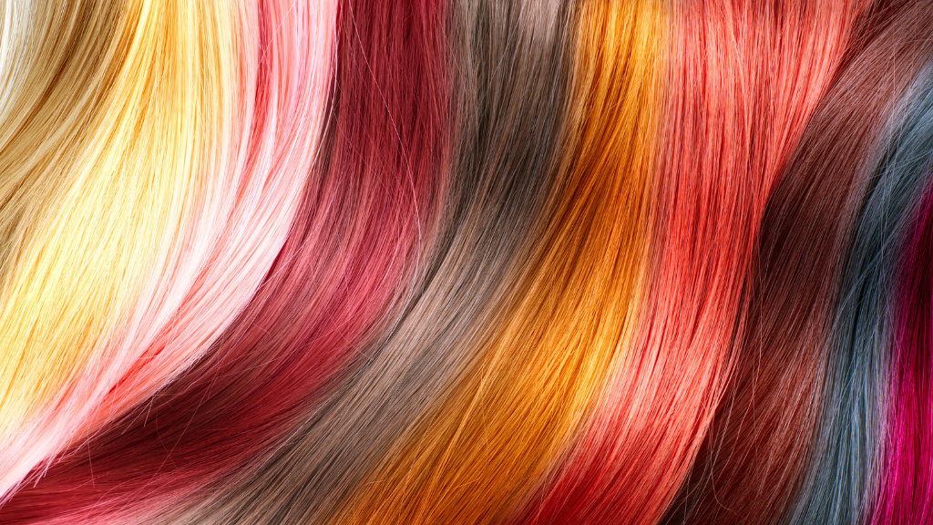Conoce los cuidados que requieren los colores de fantasía en el cabello ...