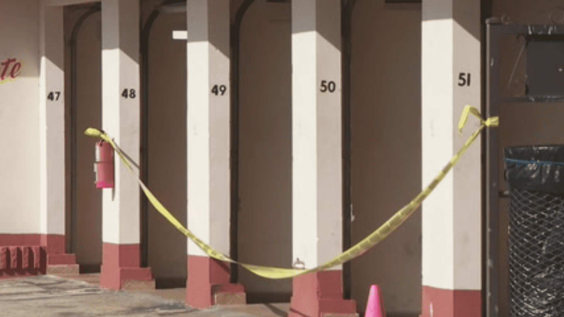 Presuntamente encuentran sangre en la cabaña de un motel de la que ...