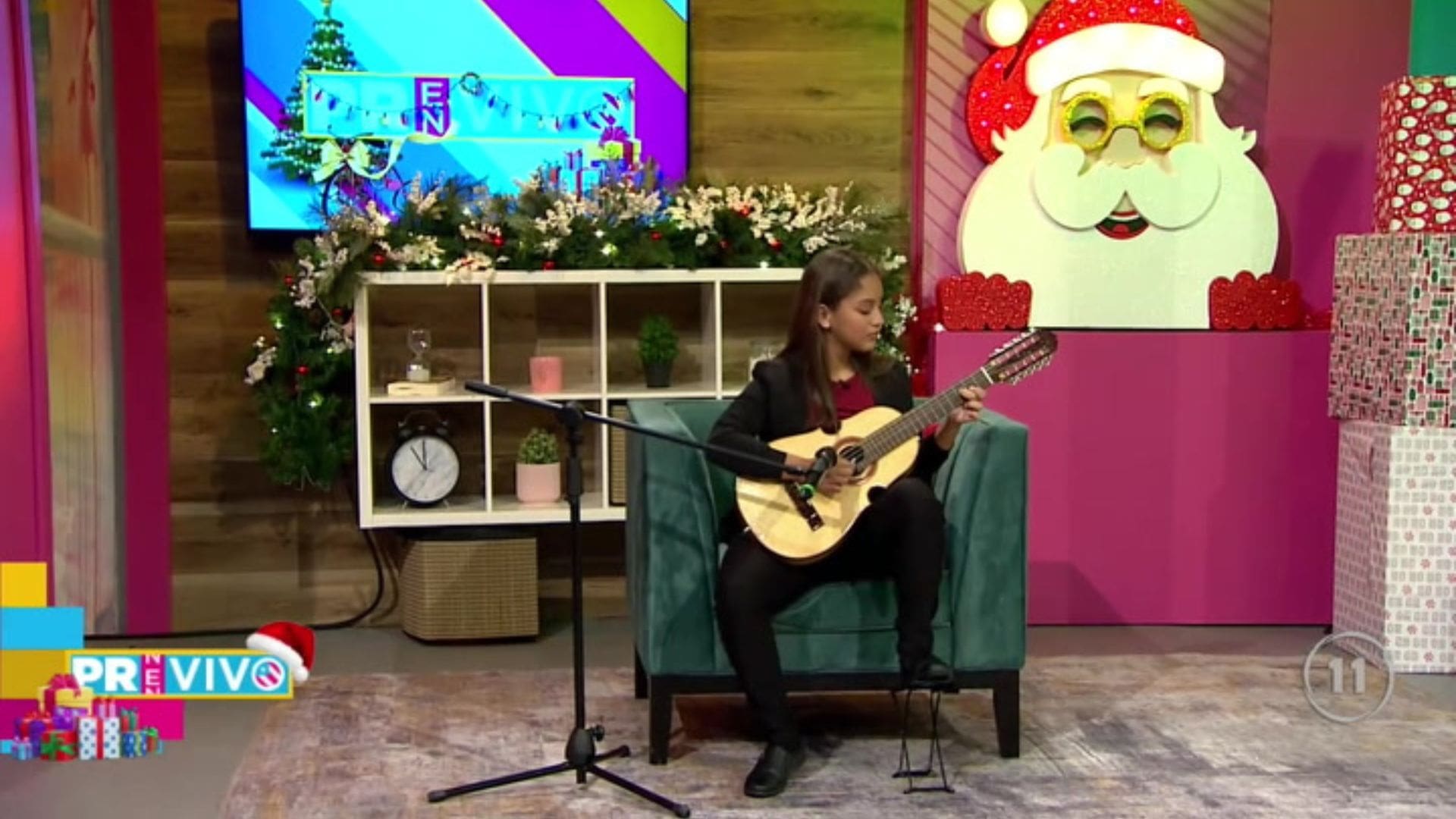 Dayra armoniza través del sonido del cuatro - TeleOnce TV | Vívelo