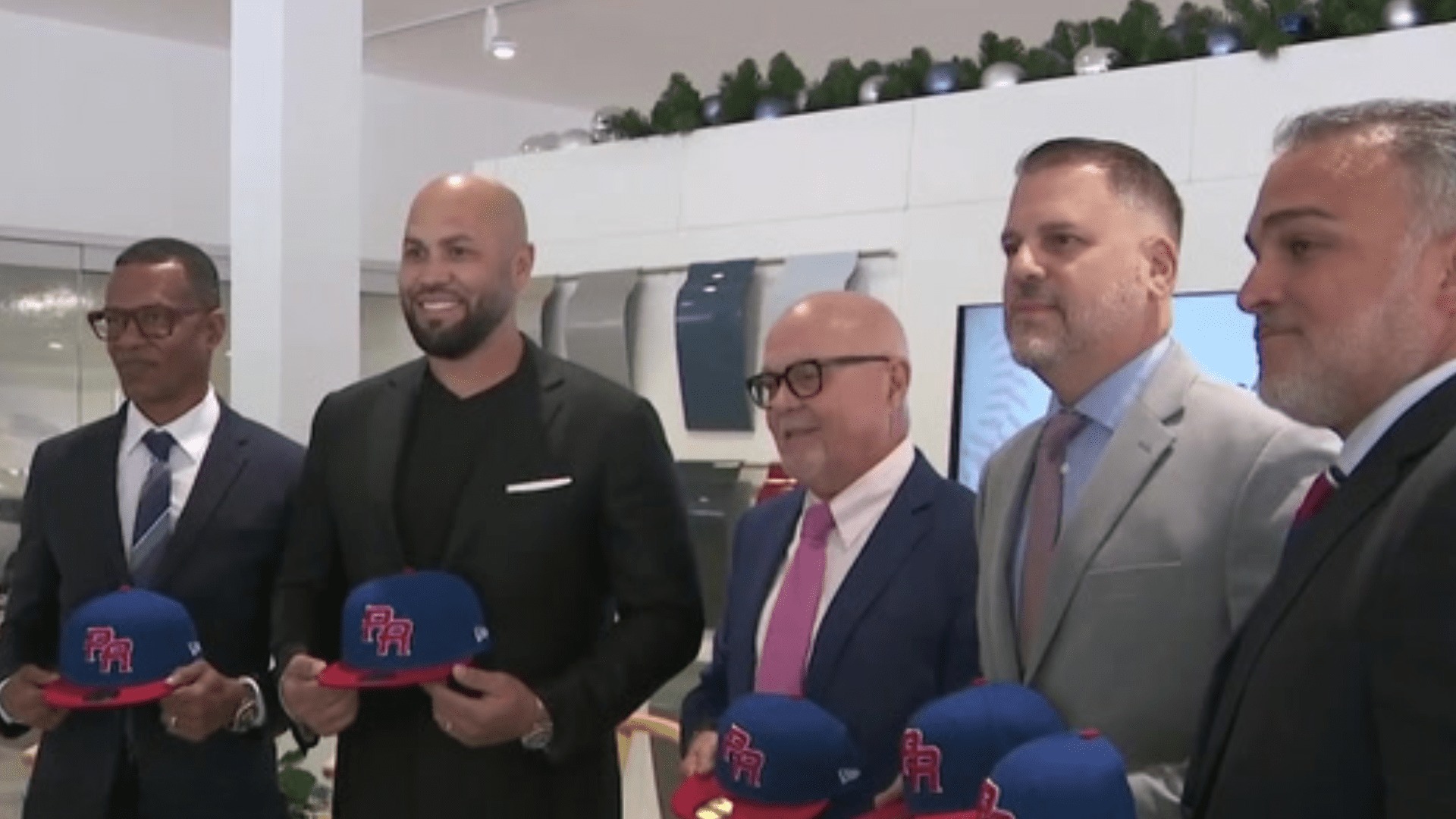 Carlos Beltrán está “honrado” de ser gerente general del Equipo ...