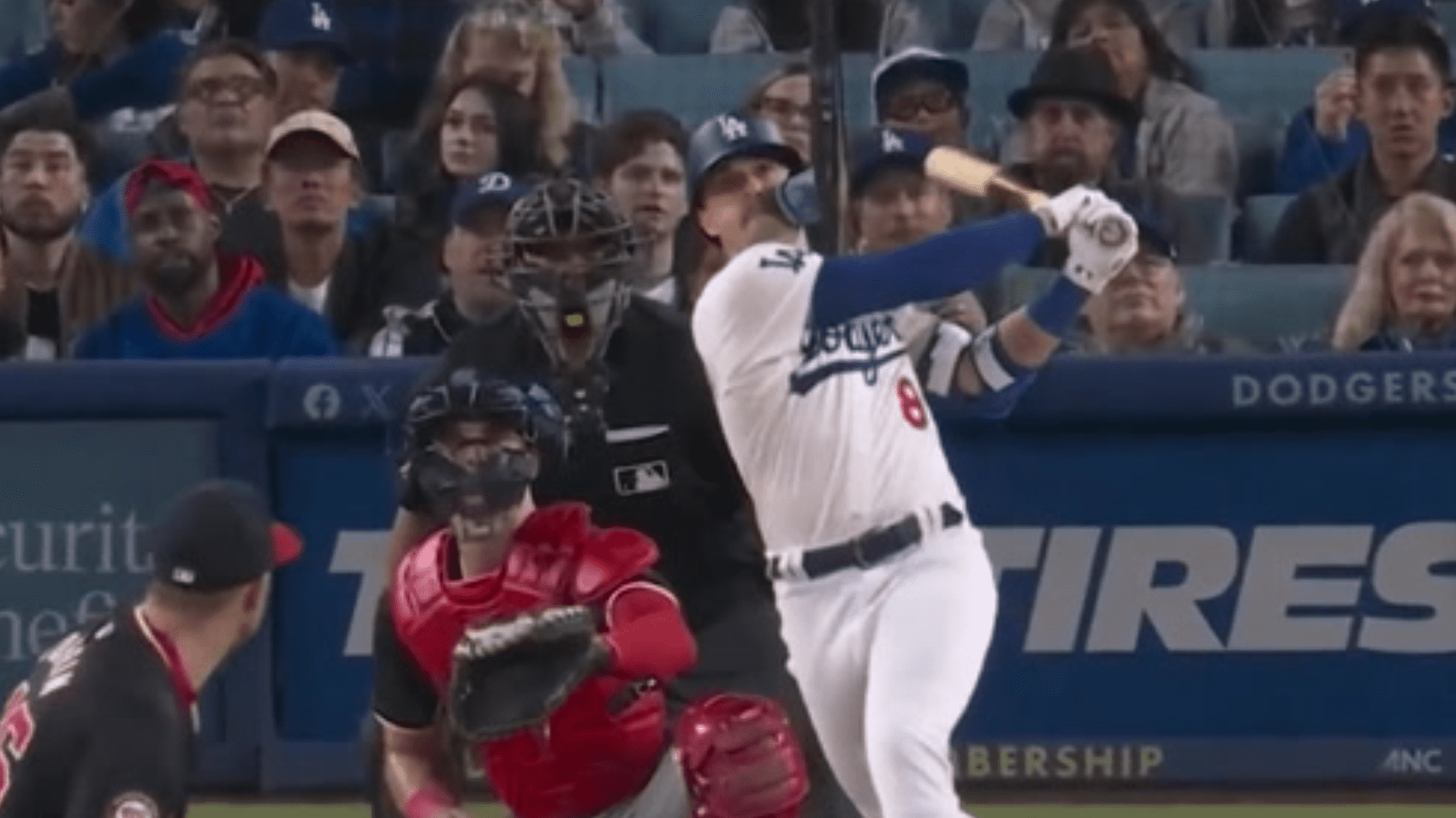 Enrique “Kike” Hernández anuncia que continuará con los Dodgers para la ...