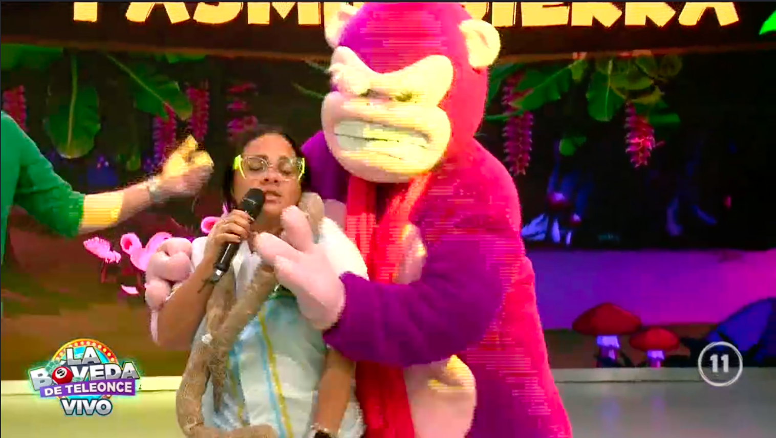 ¡Yasmín se roba el show y logra enamorar al mono! - TeleOnce TV | Vívelo