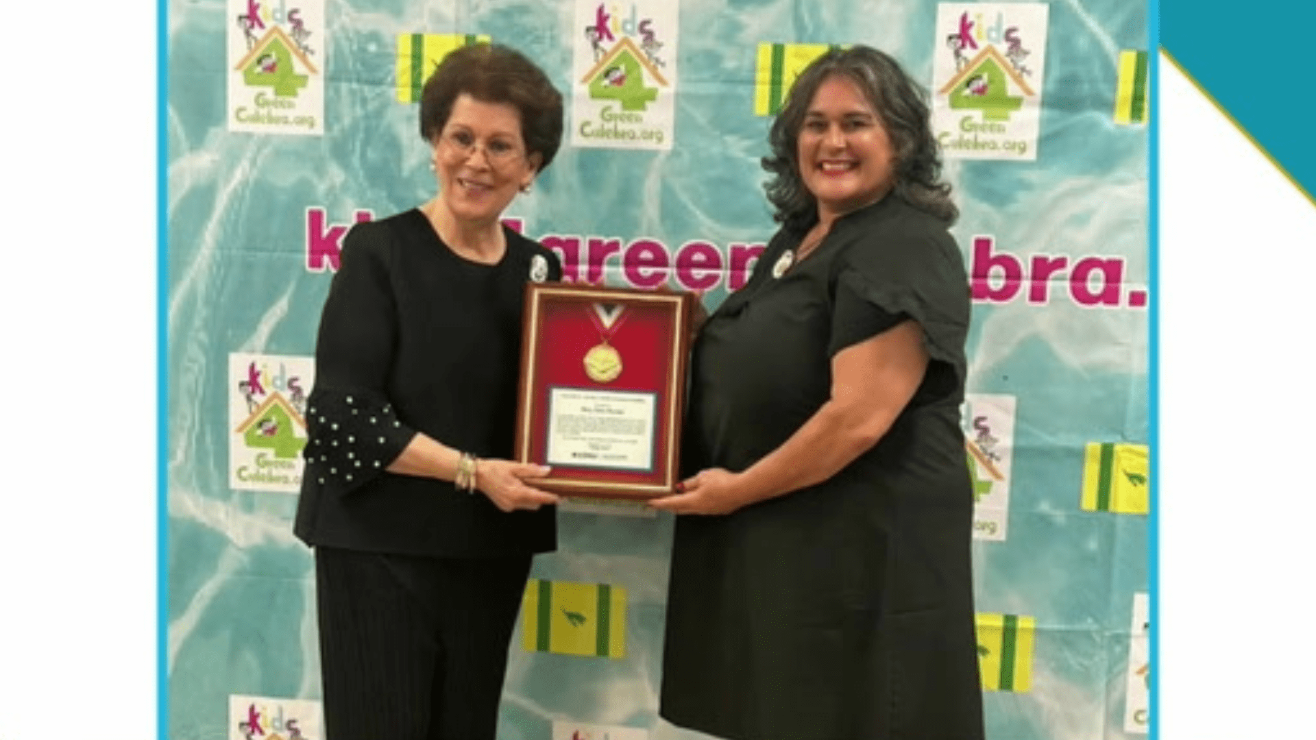 Mitzy Pérez recibe prestigiosa medalla humanitaria Dra. Antonia Coello Novello - TeleOnce TV ...