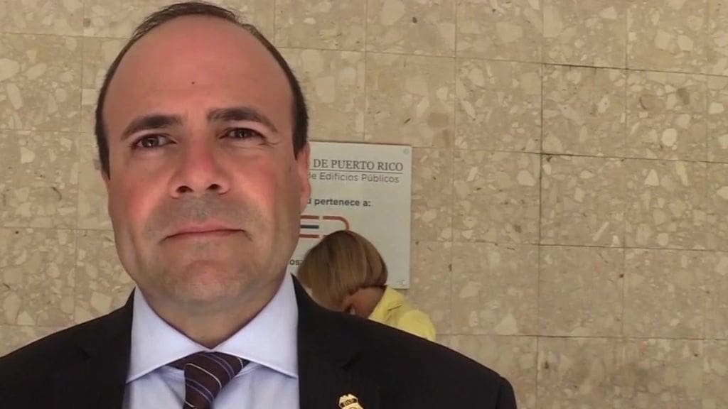 Capitán Elmer Román defiende nominación de Arthur Garffer - TeleOnce TV ...