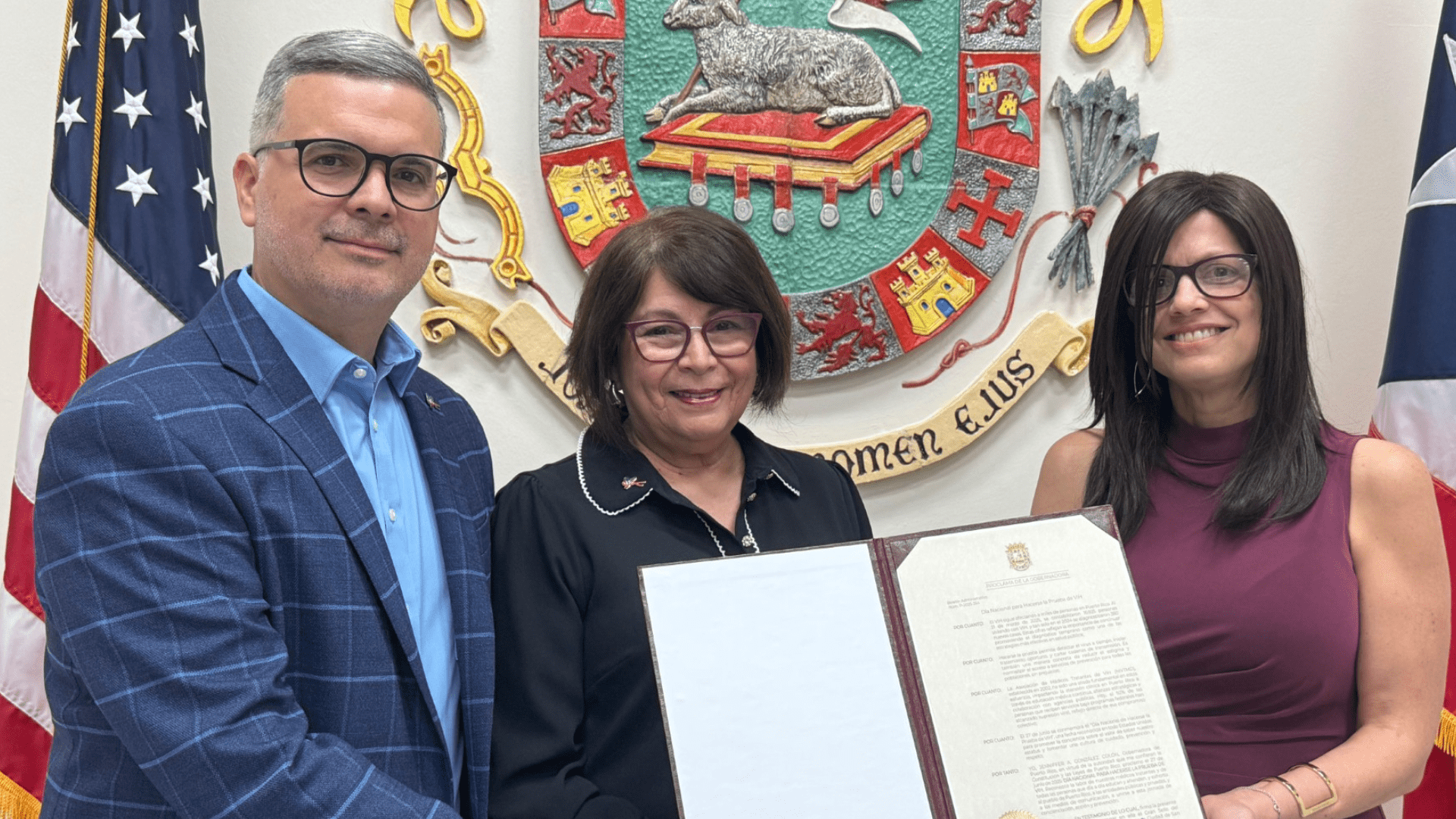 Gobernadora reconoce el rol de los médicos tratantes en la lucha contra ...