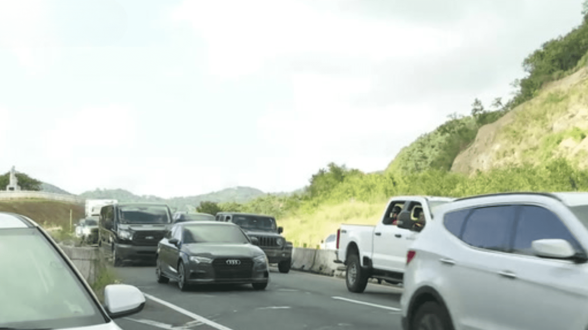 Reabren un carril tras persecución que provocó accidente fatal en Cayey ...