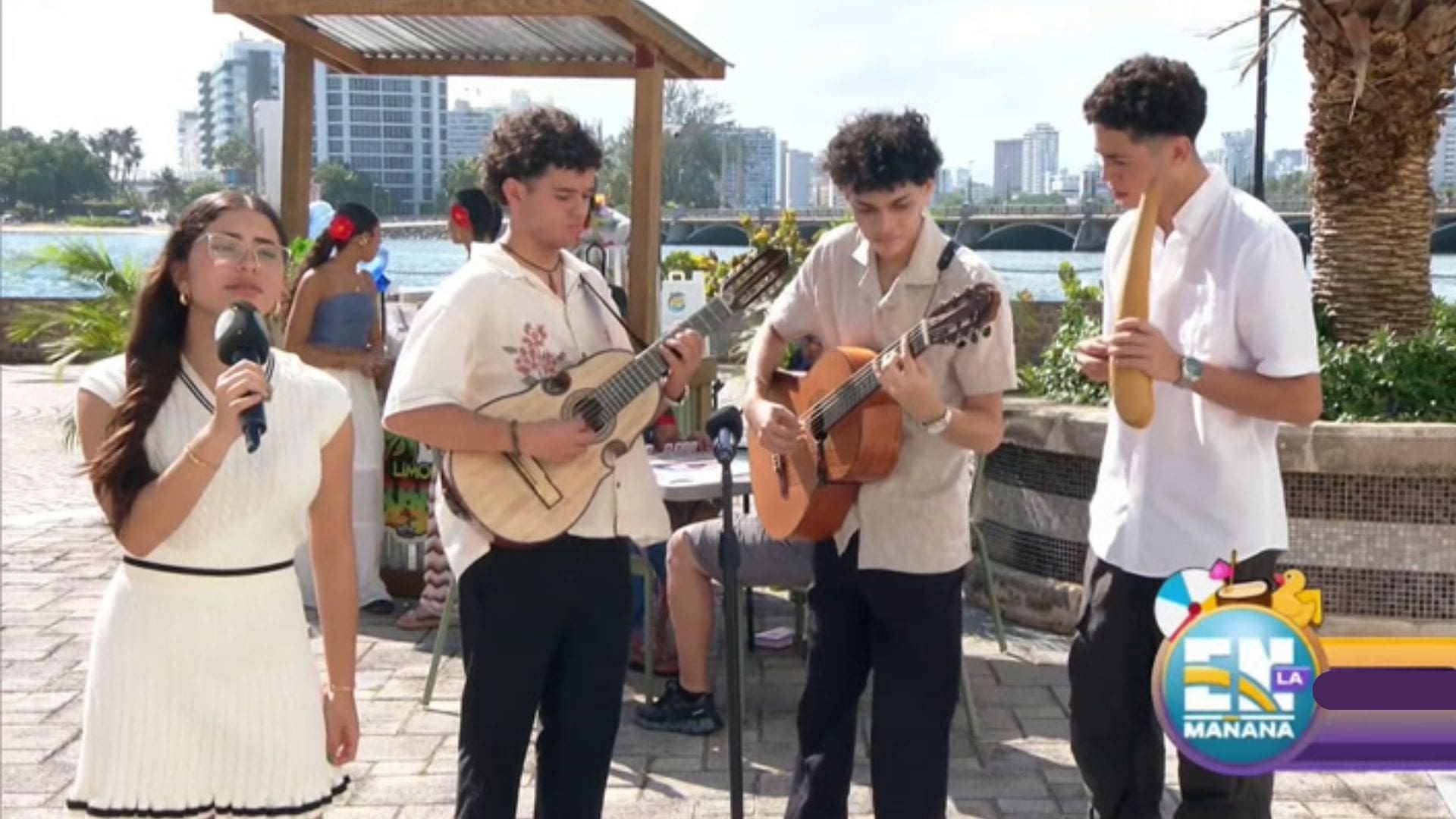 Los Jóvenes del Areyto preservan la tradición - TeleOnce TV | Vívelo
