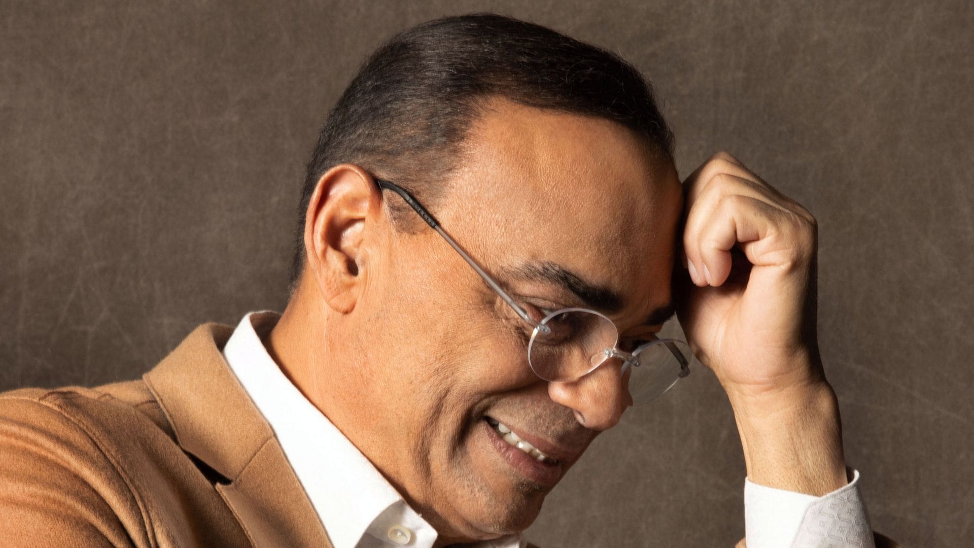 Gilberto Santa Rosa regresa el Día de San Valentín al Coliseo de Puerto ...