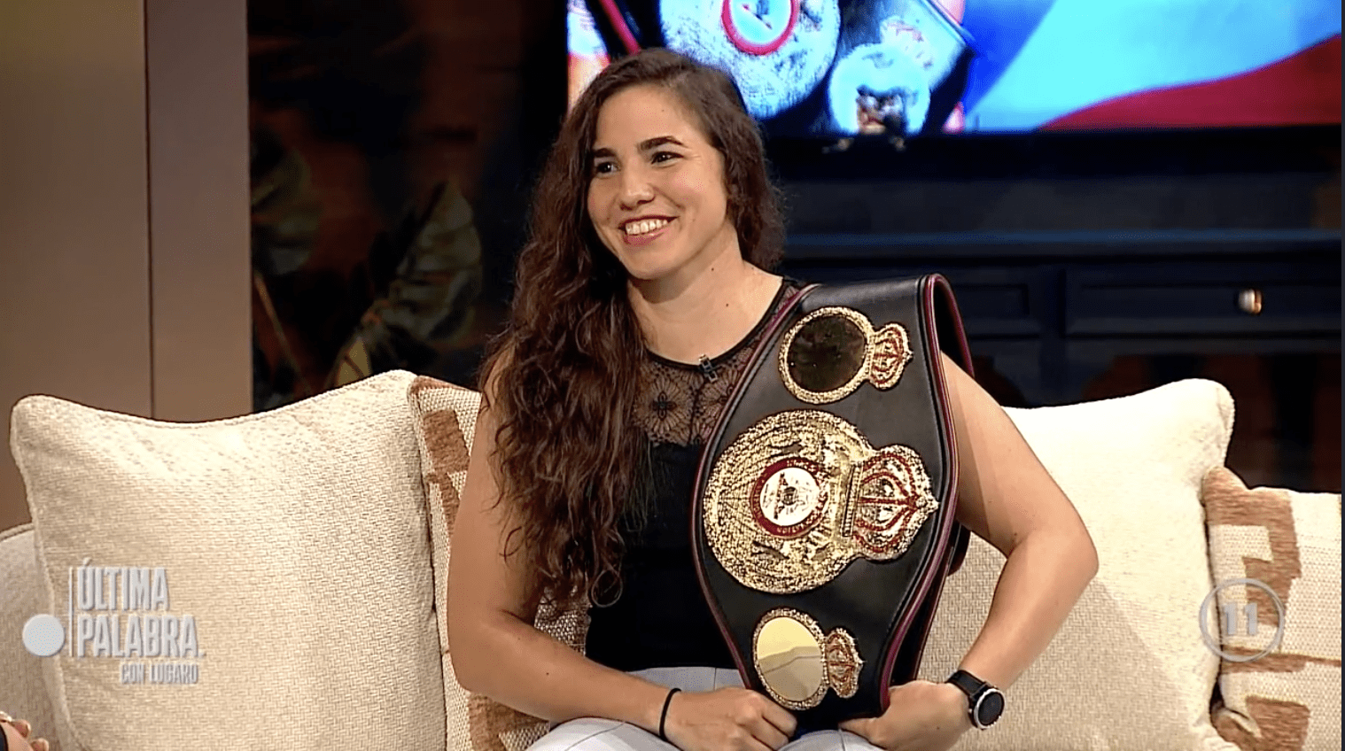 Stephanie Piñeiro: campeona mundial interina de la AMB - TeleOnce TV ...