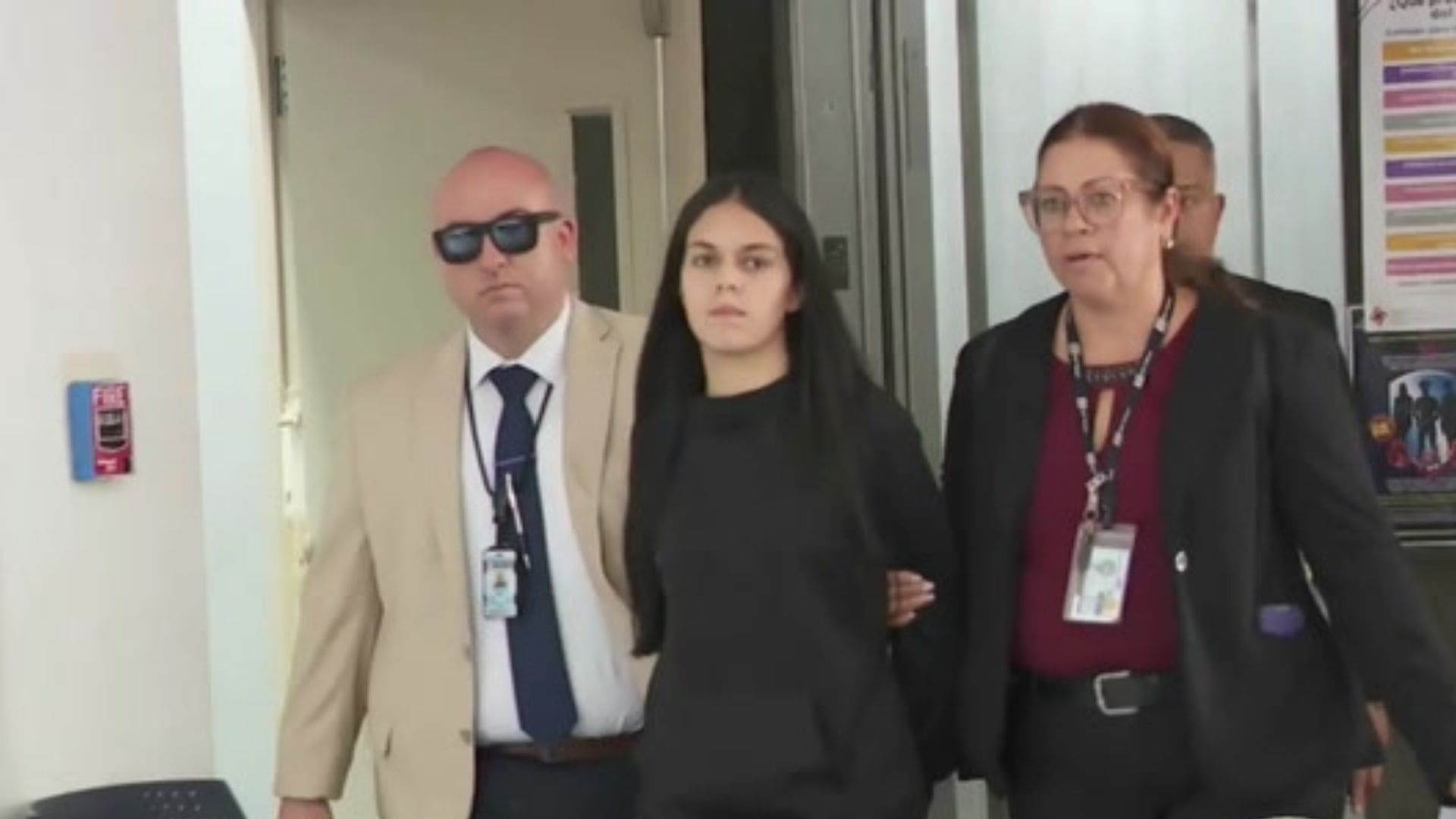 Anthonieska Avilés regresa hoy al tribunal para vista de prueba ...