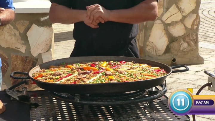 Aprende paso a paso cómo hacer paella jíbara y de mariscos - TeleOnce ...